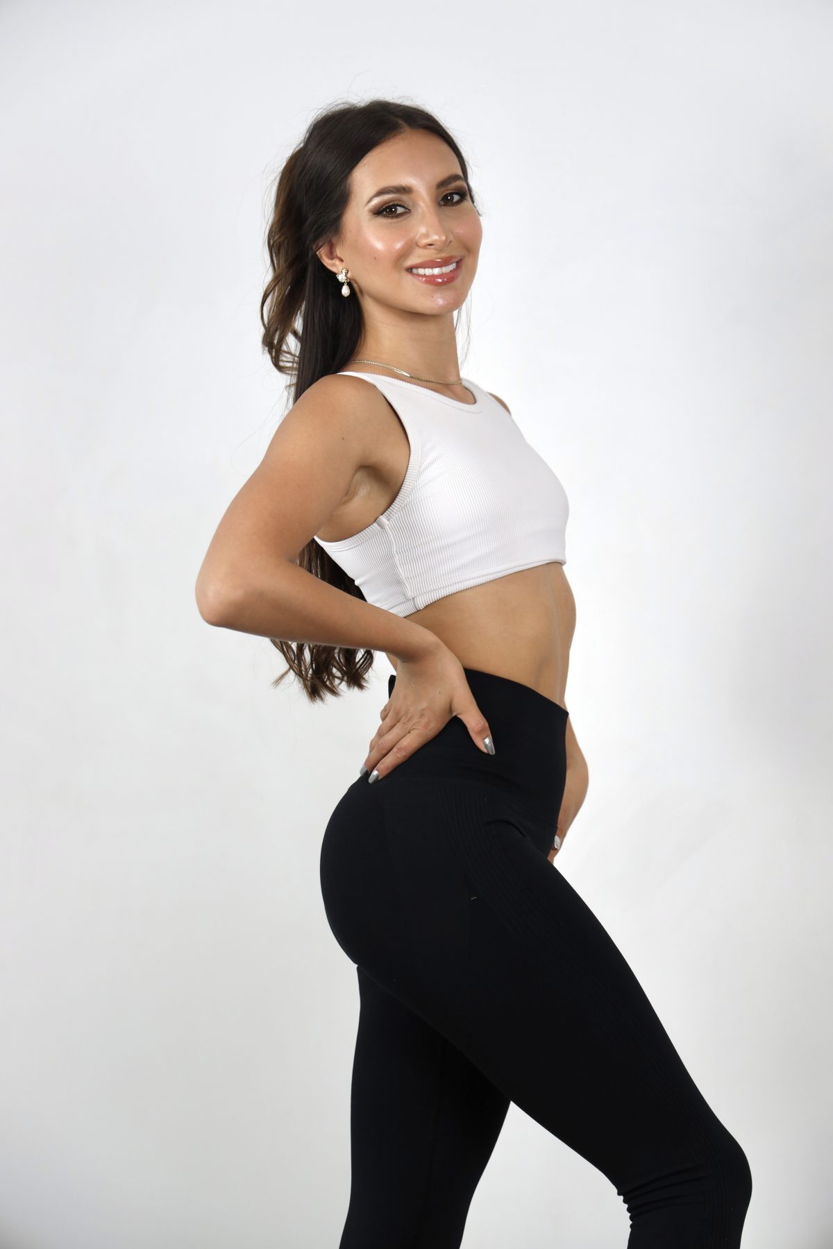 Personalized Nutrition and Workout Plans by Daniela Suarez